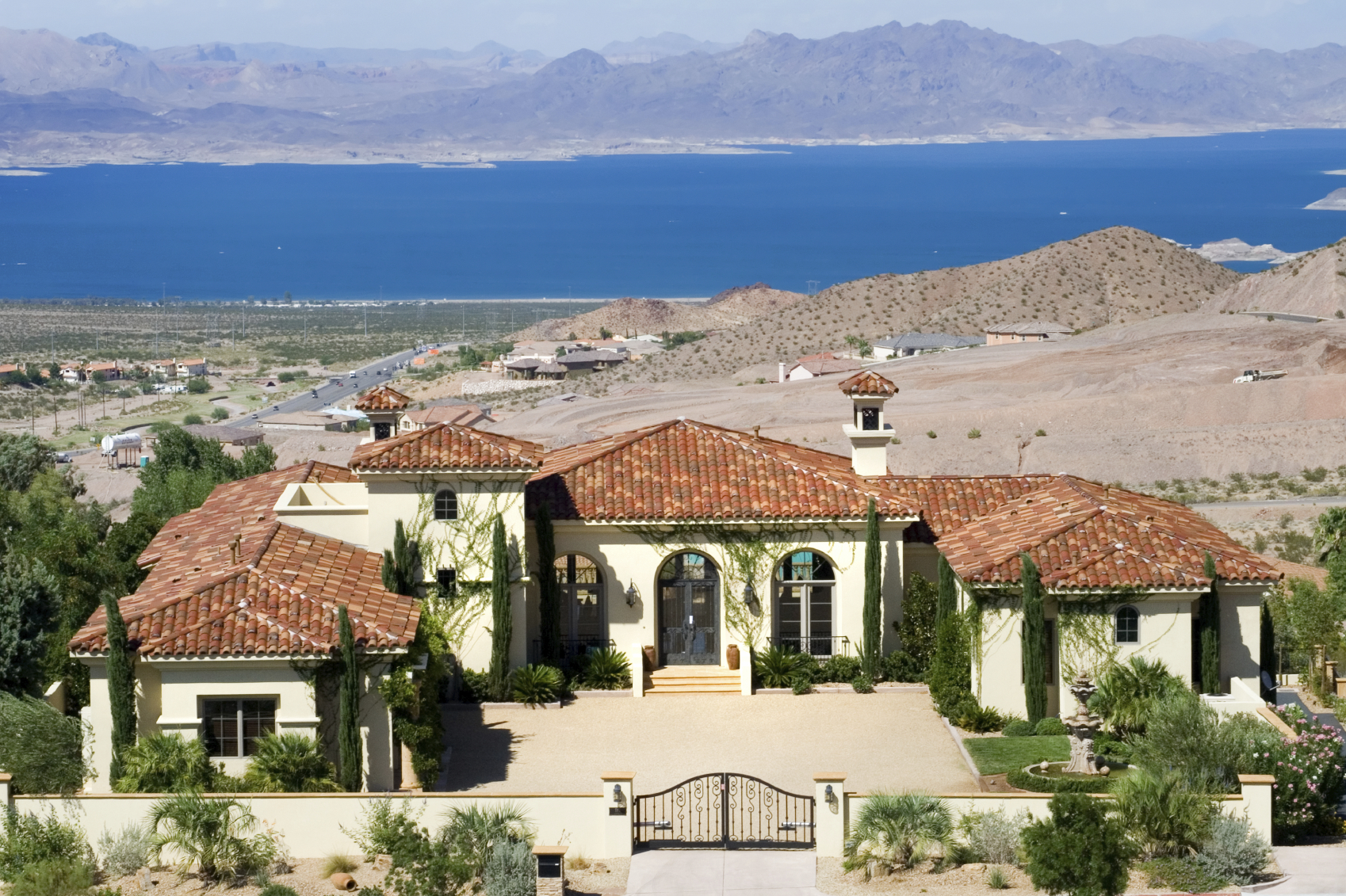 Minelli McDougall - Moving to Las Vegas | Property Management of LV, LLC